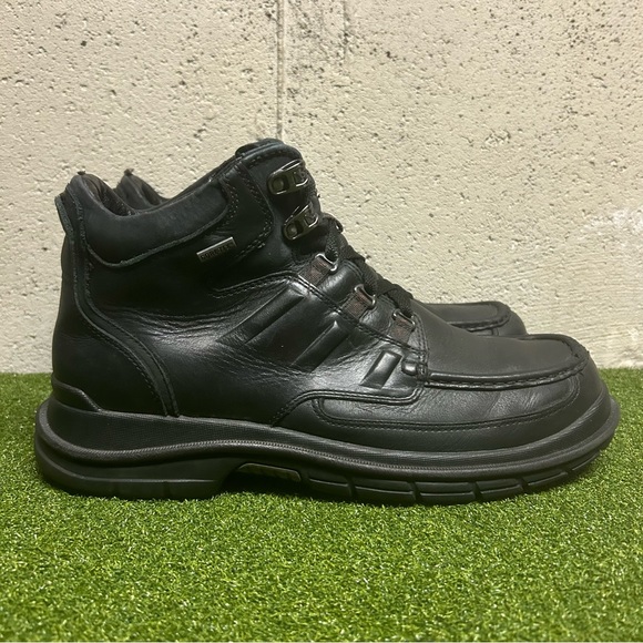 Clarks | Shoes | Clarks Black Gore Tex Leather Lace Up Chukka Boots ...